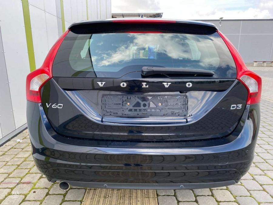 Melns Volvo V60 2014 Raseiniai, ar dzinēja tilpumu 1.98 L un nobraukumu 216 tūkst. km par 6300 €, foto 5 vietnē AUTOMOTO.COM.LV