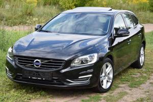 Black Volvo V60 2014 in Vilnius, with an engine capacity of 2.40 L and mileage of 224 thousand km for 7000 €, photo  on AUTOMOTO.COM.LV