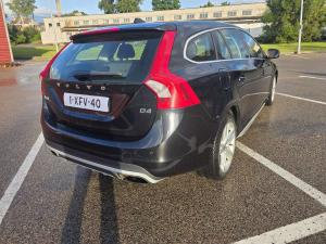 Melns Volvo V60 2014 Utena, ar dzinēja tilpumu 1.97 L un nobraukumu 321 tūkst. km par 4800 €, foto 11 vietnē AUTOMOTO.COM.LV