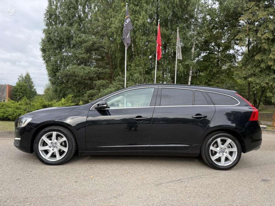 Черный Вольво B60 2014 в Казлу-Руда, объемом двигателя 1.98 л и пробегом 278 тыс. км за 6000 €, фото 8 на AUTOMOTO.COM.LV