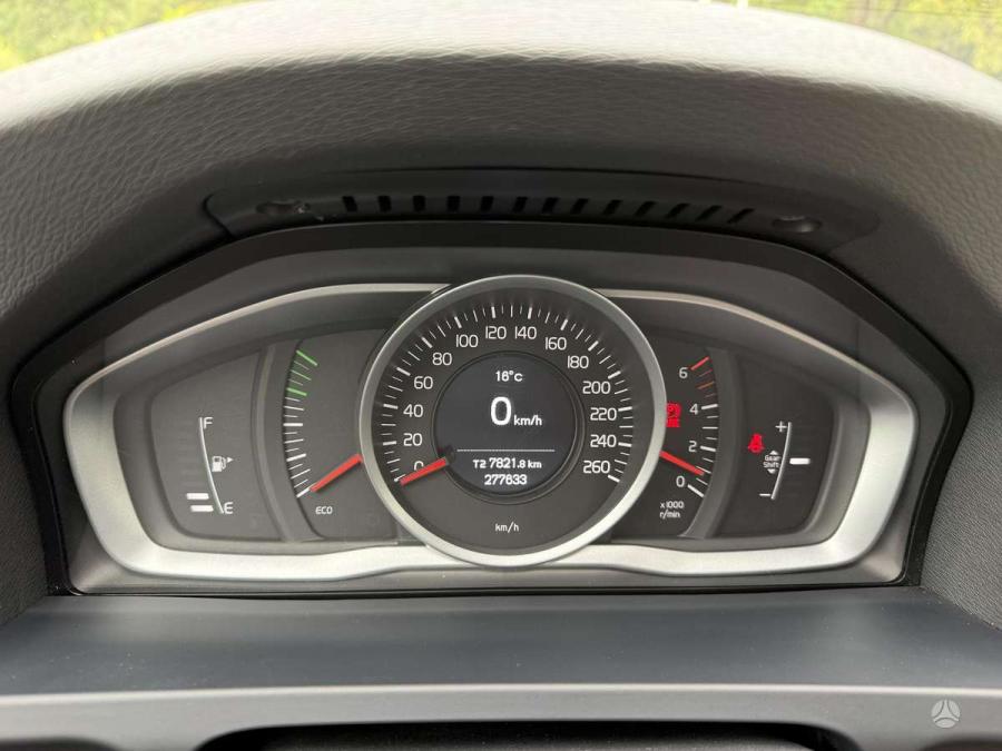 Черный Вольво B60 2014 в Казлу-Руда, объемом двигателя 1.98 л и пробегом 278 тыс. км за 6000 €, фото 17 на AUTOMOTO.COM.LV