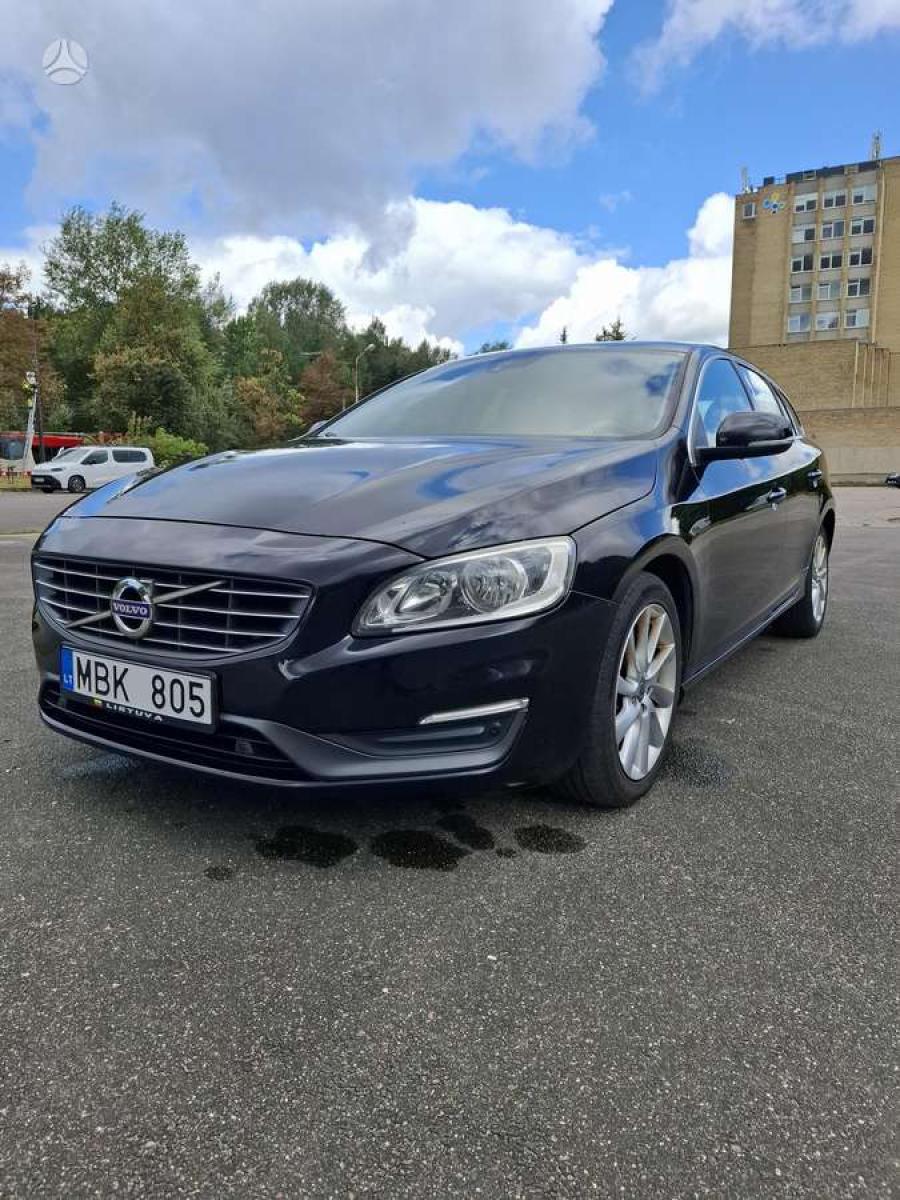Черный Вольво B60 2014 в Вильнюс, объемом двигателя 2.00 л и пробегом 280 тыс. км за 6500 €, фото 1 на AUTOMOTO.COM.LV
