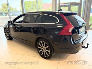 Melns Volvo V60 2014 Viljandi, ar dzinēja tilpumu 2.40 L un nobraukumu 346 tūkst. km par 6499 €, foto 5 vietnē AUTOMOTO.COM.LV