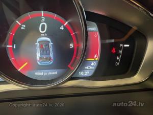 Melns Volvo V60 2014 Viljandi, ar dzinēja tilpumu 2.40 L un nobraukumu 346 tūkst. km par 6499 €, foto 12 vietnē AUTOMOTO.COM.LV