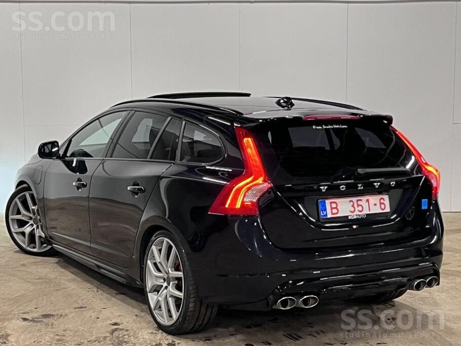Black Volvo V60 2014 in Jurmala, with an engine capacity of 2.40 L and mileage of 361 thousand km for 9995 €, photo 13 on AUTOMOTO.COM.LV