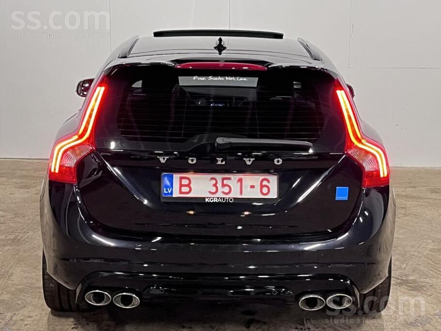 Black Volvo V60 2014 in Jurmala, with an engine capacity of 2.40 L and mileage of 361 thousand km for 9995 €, photo 16 on AUTOMOTO.COM.LV