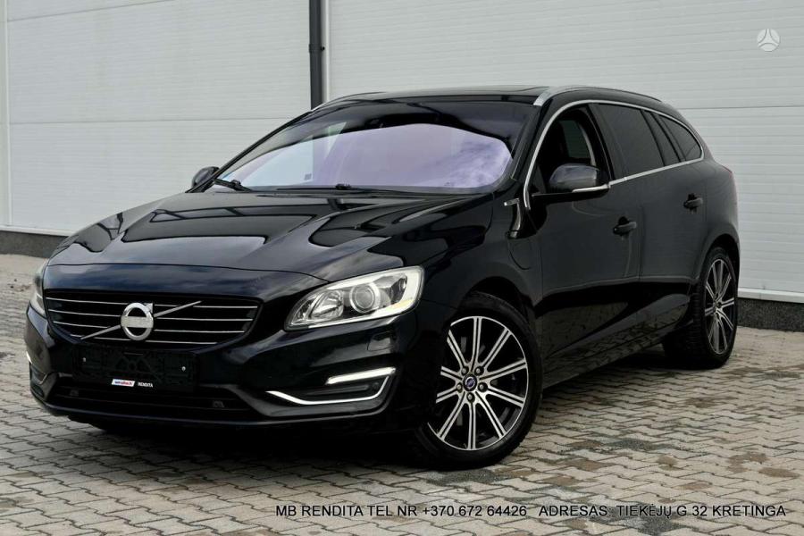 Black Volvo V60 2014 in Kretinga, with an engine capacity of 2.40 L and mileage of 236 thousand km for 8299 €, photo 4 on AUTOMOTO.COM.LV