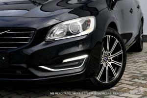 Black Volvo V60 2014 in Kretinga, with an engine capacity of 2.40 L and mileage of 236 thousand km for 8299 €, photo 6 on AUTOMOTO.COM.LV