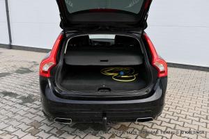 Black Volvo V60 2014 in Kretinga, with an engine capacity of 2.40 L and mileage of 236 thousand km for 8299 €, photo 12 on AUTOMOTO.COM.LV