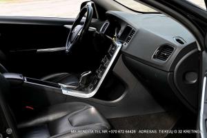 Black Volvo V60 2014 in Kretinga, with an engine capacity of 2.40 L and mileage of 236 thousand km for 8299 €, photo 25 on AUTOMOTO.COM.LV
