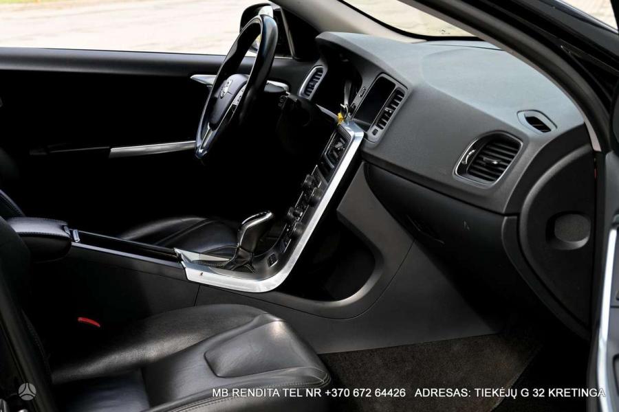 Black Volvo V60 2014 in Kretinga, with an engine capacity of 2.40 L and mileage of 236 thousand km for 8299 €, photo 25 on AUTOMOTO.COM.LV