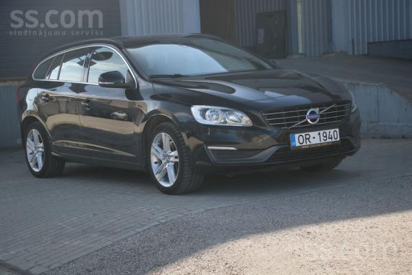 Volvo V60 2014 Tukums vietnē Melns Volvo V60 2014 Tukums, ar dzinēja tilpumu 2.40 L un nobraukumu 316 tūkst. km par 8200 €, foto 5 vietnē AUTOMOTO.COM.LV