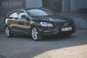 Melns Volvo V60 2014 Tukums, ar dzinēja tilpumu 2.40 L un nobraukumu 316 tūkst. km par 8200 €, foto 5 vietnē AUTOMOTO.COM.LV