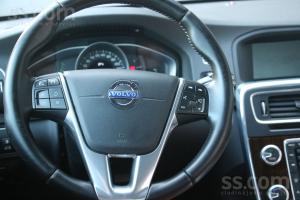 Melns Volvo V60 2014 Tukums, ar dzinēja tilpumu 2.40 L un nobraukumu 316 tūkst. km par 8200 €, foto 12 vietnē AUTOMOTO.COM.LV