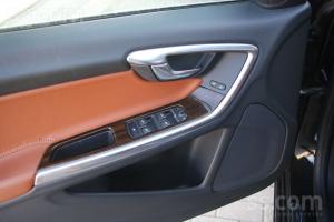Melns Volvo V60 2014 Tukums, ar dzinēja tilpumu 2.40 L un nobraukumu 316 tūkst. km par 8200 €, foto 14 vietnē AUTOMOTO.COM.LV