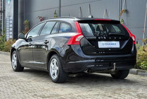 Черный Вольво B60 2014 в Вильнюс, объемом двигателя 1.98 л и пробегом 266 тыс. км за 7700 €, фото 6 на AUTOMOTO.COM.LV