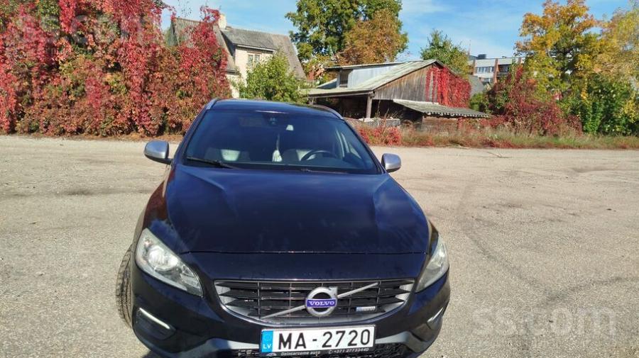 Melns Volvo V60 2014 Valka, ar dzinēja tilpumu 1.60 L un nobraukumu 307 tūkst. km par 6800 €, foto 1 vietnē AUTOMOTO.COM.LV