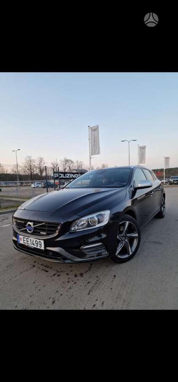 Volvo V60 2014 in Vilnius on AUTOMOTO.COM.LV Black Volvo V60 2014 in Vilnius, with an engine capacity of 2.40 L and mileage of 258 thousand km for 8350 €, photo 3 on AUTOMOTO.COM.LV