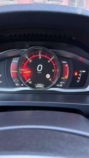 Черный Вольво B60 2014 в Вильнюс, объемом двигателя 2.40 л и пробегом 258 тыс. км за 8350 €, фото 38 на AUTOMOTO.COM.LV