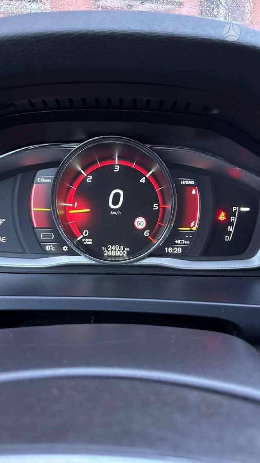 Черный Вольво B60 2014 в Вильнюс, объемом двигателя 2.40 л и пробегом 258 тыс. км за 8350 €, фото 38 на AUTOMOTO.COM.LV