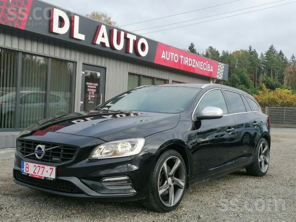 Black Volvo V60 2014 in Valmiera, with an engine capacity of 1.60 L and mileage of 307 thousand km for 6750 €, photo 1 on AUTOMOTO.COM.LV