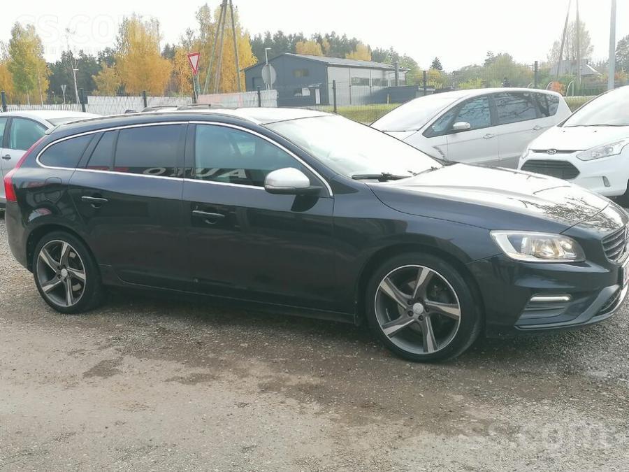 Melns Volvo V60 2014 Valmiera, ar dzinēja tilpumu 1.60 L un nobraukumu 307 tūkst. km par 6750 €, foto 6 vietnē AUTOMOTO.COM.LV