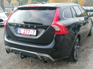 Melns Volvo V60 2014 Valmiera, ar dzinēja tilpumu 1.60 L un nobraukumu 307 tūkst. km par 6750 €, foto 8 vietnē AUTOMOTO.COM.LV