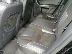 Melns Volvo V60 2014 Valmiera, ar dzinēja tilpumu 1.60 L un nobraukumu 307 tūkst. km par 6750 €, foto 13 vietnē AUTOMOTO.COM.LV