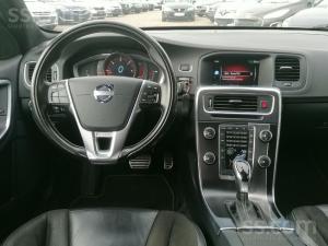 Melns Volvo V60 2014 Valmiera, ar dzinēja tilpumu 1.60 L un nobraukumu 307 tūkst. km par 6750 €, foto 14 vietnē AUTOMOTO.COM.LV