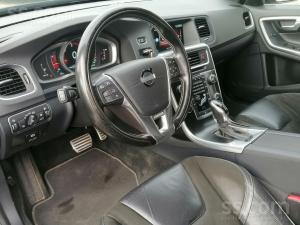 Melns Volvo V60 2014 Valmiera, ar dzinēja tilpumu 1.60 L un nobraukumu 307 tūkst. km par 6750 €, foto 15 vietnē AUTOMOTO.COM.LV