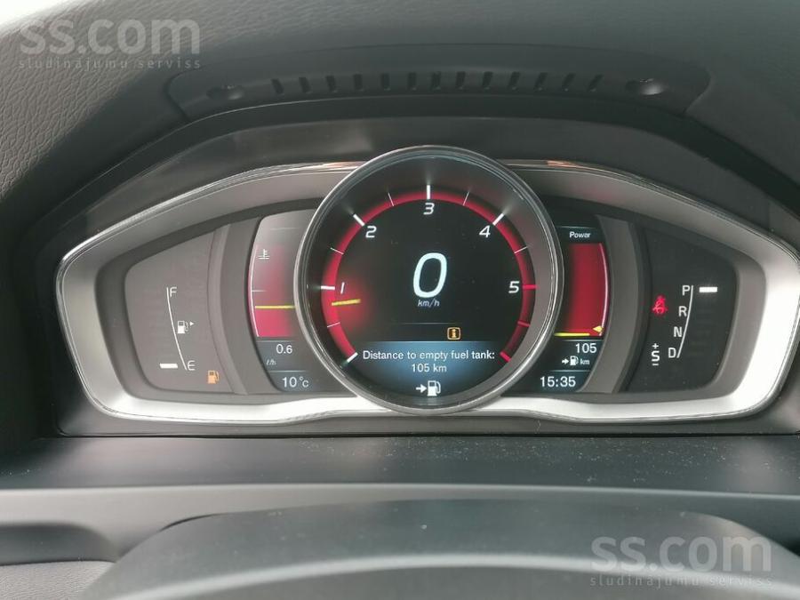 Melns Volvo V60 2014 Valmiera, ar dzinēja tilpumu 1.60 L un nobraukumu 307 tūkst. km par 6750 €, foto 19 vietnē AUTOMOTO.COM.LV
