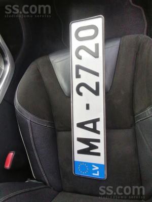 Melns Volvo V60 2014 Valmiera, ar dzinēja tilpumu 1.60 L un nobraukumu 307 tūkst. km par 6750 €, foto 25 vietnē AUTOMOTO.COM.LV