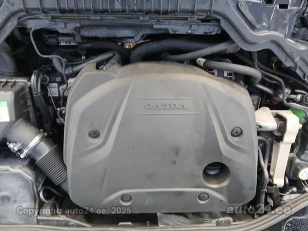 Melns Volvo V60 2015 Rakvere, ar dzinēja tilpumu 2.00 L un nobraukumu 293 tūkst. km par 7990 €, foto 11 vietnē AUTOMOTO.COM.LV