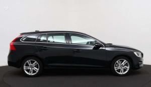 Black Volvo V60 2015 in Panevezys, with an engine capacity of 2.40 L and mileage of 252 thousand km for 7999 €, photo 24 on AUTOMOTO.COM.LV