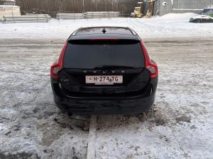 Black Volvo V60 2015 in Kaunas, with an engine capacity of 2.00 L and mileage of 290 thousand km for 7150 €, photo 6 on AUTOMOTO.COM.LV