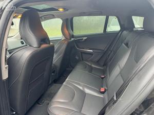 Black Volvo V60 2015 in Kaunas, with an engine capacity of 2.00 L and mileage of 290 thousand km for 7150 €, photo 14 on AUTOMOTO.COM.LV