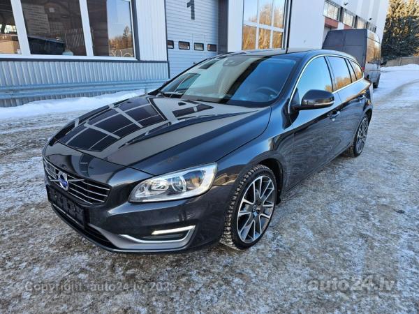 Melns Volvo V60 2015 Tartu, ar dzinēja tilpumu 2.40 L un nobraukumu 230 tūkst. km par 8790 €, foto 1 vietnē AUTOMOTO.COM.LV