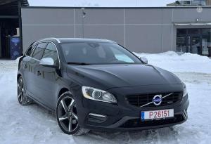 Melns Volvo V60 2015 Raseiniai, ar dzinēja tilpumu 1.98 L un nobraukumu 280 tūkst. km par 7350 €, foto  vietnē AUTOMOTO.COM.LV