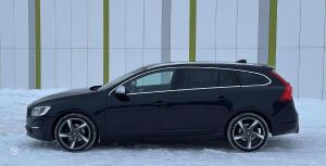 Black Volvo V60 2015 in Raseiniai, with an engine capacity of 1.98 L and mileage of 280 thousand km for 7350 €, photo 11 on AUTOMOTO.COM.LV