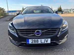 Melns Volvo V60 2015 Paide, ar dzinēja tilpumu 2.00 L un nobraukumu 268 tūkst. km par 8690 €, foto 2 vietnē AUTOMOTO.COM.LV