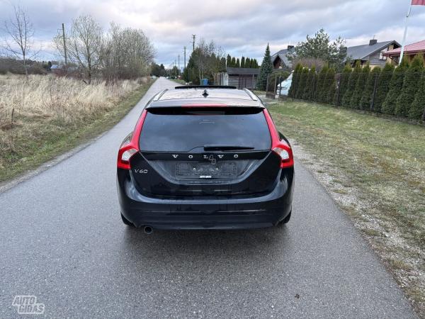 Black Volvo V60 2015 in Kaunas, with an engine capacity of 2.00 L and mileage of 290 thousand km for 6650 €, photo 6 on AUTOMOTO.COM.LV