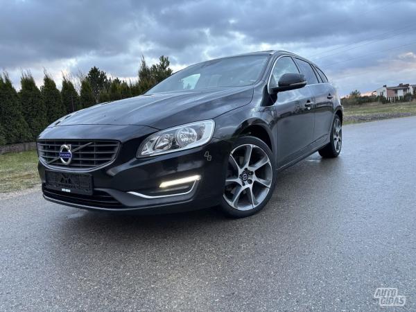 Black Volvo V60 2015 in Kaunas, with an engine capacity of 2.00 L and mileage of 290 thousand km for 6650 €, photo 9 on AUTOMOTO.COM.LV