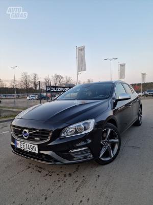 Melns Volvo V60 2015 Viļņa, ar dzinēja tilpumu 2.40 L un nobraukumu 253 tūkst. km par 9900 €, foto 4 vietnē AUTOMOTO.COM.LV