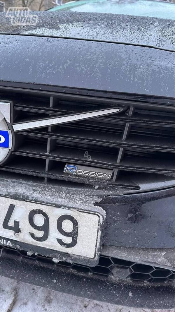 Черный Вольво B60 2015 в Вильнюс, объемом двигателя 2.40 л и пробегом 253 тыс. км за 8950 €, фото 6 на AUTOMOTO.COM.LV