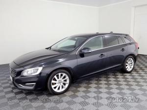 Black Volvo V60 2015 in Tallinn, with an engine capacity of 2.00 L and mileage of 339 thousand km for 4999 €, photo 3 on AUTOMOTO.COM.LV