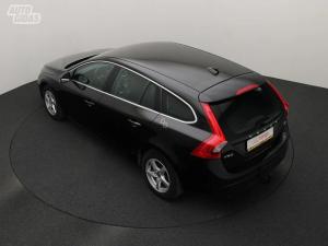 Black Volvo V60 2015 in Vilnius, with an engine capacity of 2.00 L and mileage of 185 thousand km for 9199 €, photo 13 on AUTOMOTO.COM.LV