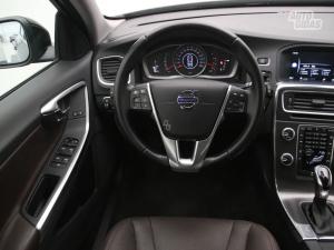 Black Volvo V60 2015 in Vilnius, with an engine capacity of 2.00 L and mileage of 185 thousand km for 9199 €, photo 18 on AUTOMOTO.COM.LV
