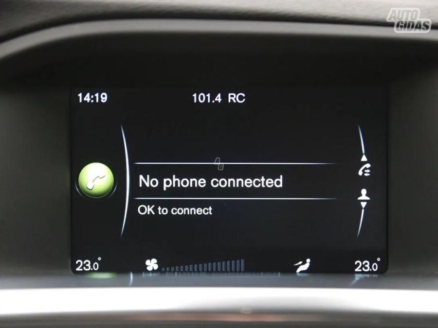 Black Volvo V60 2015 in Vilnius, with an engine capacity of 2.00 L and mileage of 185 thousand km for 9199 €, photo 24 on AUTOMOTO.COM.LV