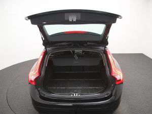 Black Volvo V60 2015 in Vilnius, with an engine capacity of 2.00 L and mileage of 185 thousand km for 9199 €, photo 33 on AUTOMOTO.COM.LV