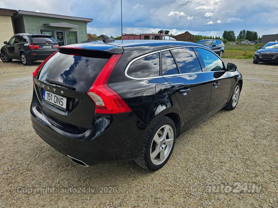 Черный Вольво B60 2015 в Тарту, объемом двигателя 2.00 л и пробегом 222 тыс. км за 8790 €, фото 7 на AUTOMOTO.COM.LV